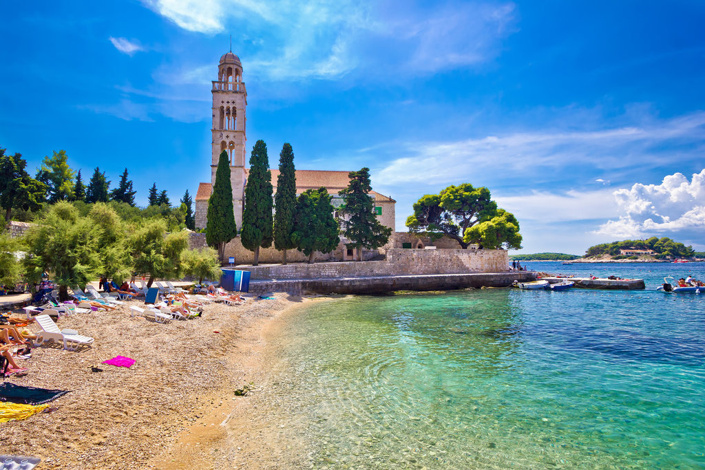 Tourist numbers for Hvar exceed expectations | Ferry Croatia